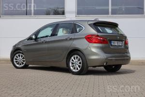 Yellow BMW 218 2016 in Riga, with an engine capacity of 2.00 L and mileage of 0 thousand km for 7495 €, photo 7 on AUTOMOTO.COM.LV