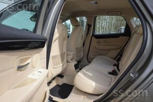 Yellow BMW 218 2016 in Riga, with an engine capacity of 2.00 L and mileage of 0 thousand km for 7495 €, photo 16 on AUTOMOTO.COM.LV