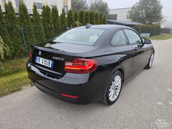 Black BMW 220 2015 in Vilnius, with an engine capacity of 2.00 L and mileage of 200 thousand km for 11499 €, photo 5 on AUTOMOTO.COM.LV
