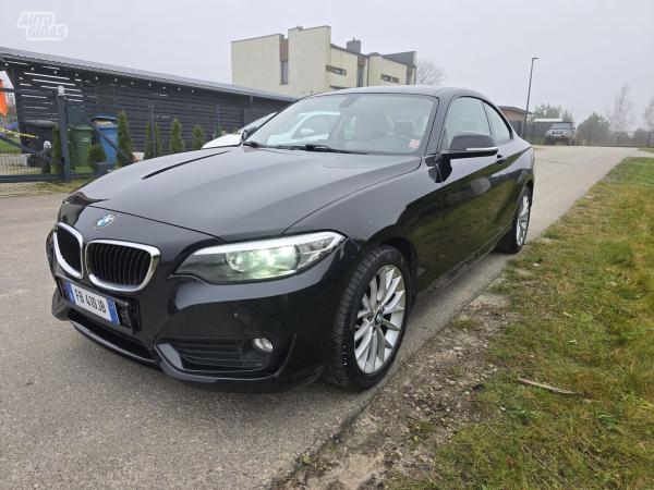 Black BMW 220 2015 in Vilnius, with an engine capacity of 2.00 L and mileage of 200 thousand km for 11499 €, photo 9 on AUTOMOTO.COM.LV