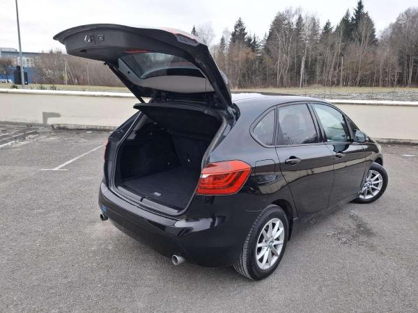 Black BMW 220 2015 in Vilnius, with an engine capacity of 2.00 L and mileage of 270 thousand km for 7700 €, photo 9 on AUTOMOTO.COM.LV
