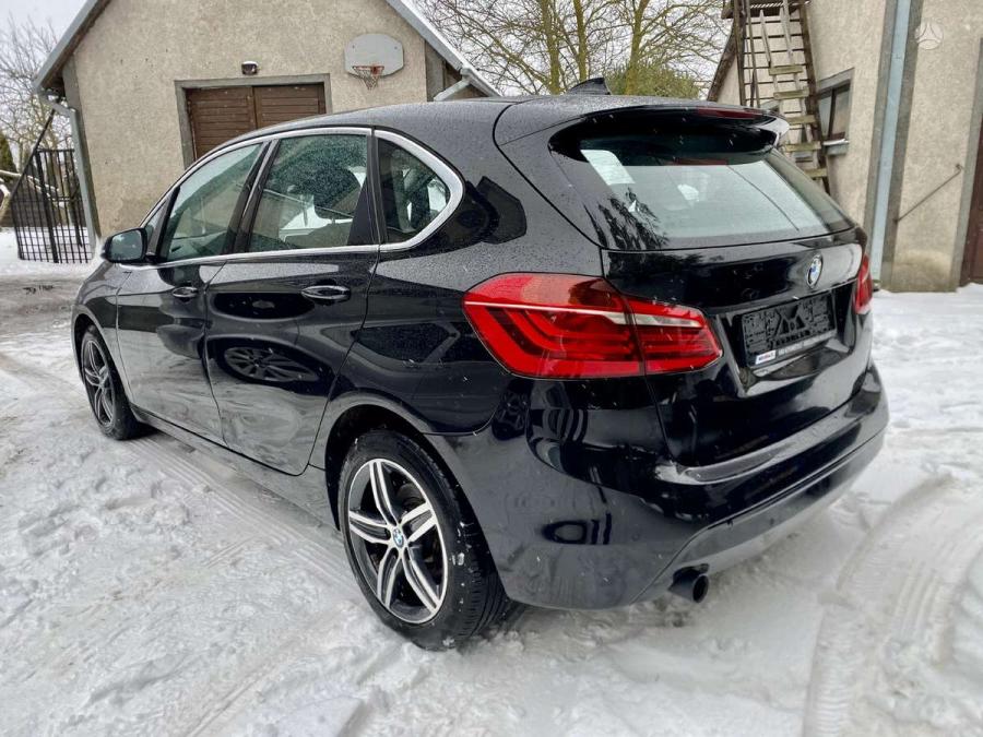 Melns BMW 220 2015 Šauļi, ar dzinēja tilpumu 2.00 L un nobraukumu 186 tūkst. km par 8250 €, foto 3 vietnē AUTOMOTO.COM.LV