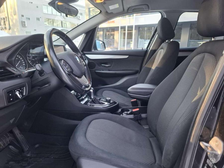 Melns BMW 220 2015 Viļņa, ar dzinēja tilpumu 2.00 L un nobraukumu 27 tūkst. km par 7300 €, foto 20 vietnē AUTOMOTO.COM.LV