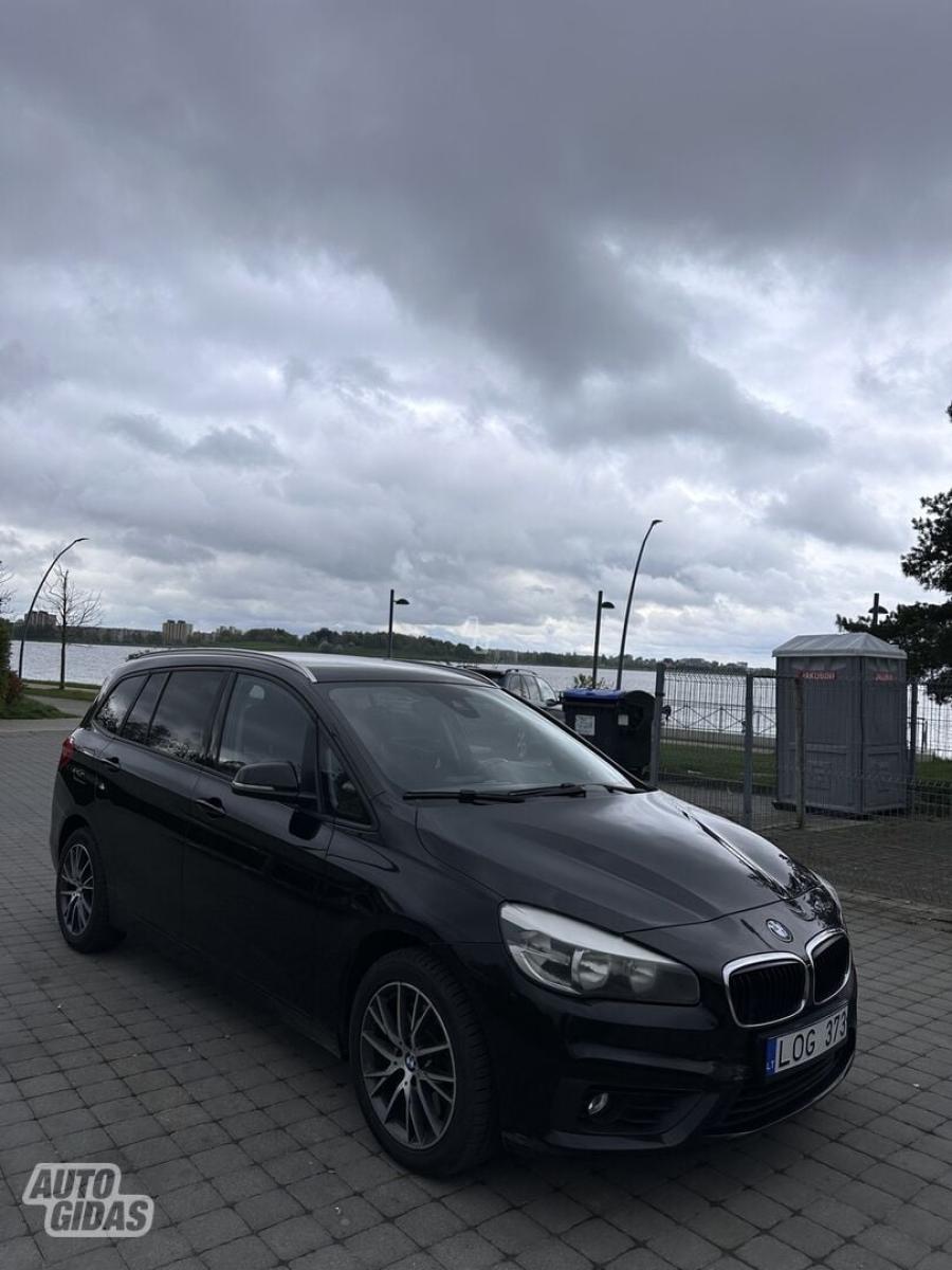 Black BMW 220 2015 in Telschi, with an engine capacity of 2.00 L and mileage of 322 thousand km for 9200 €, photo 4 on AUTOMOTO.COM.LV
