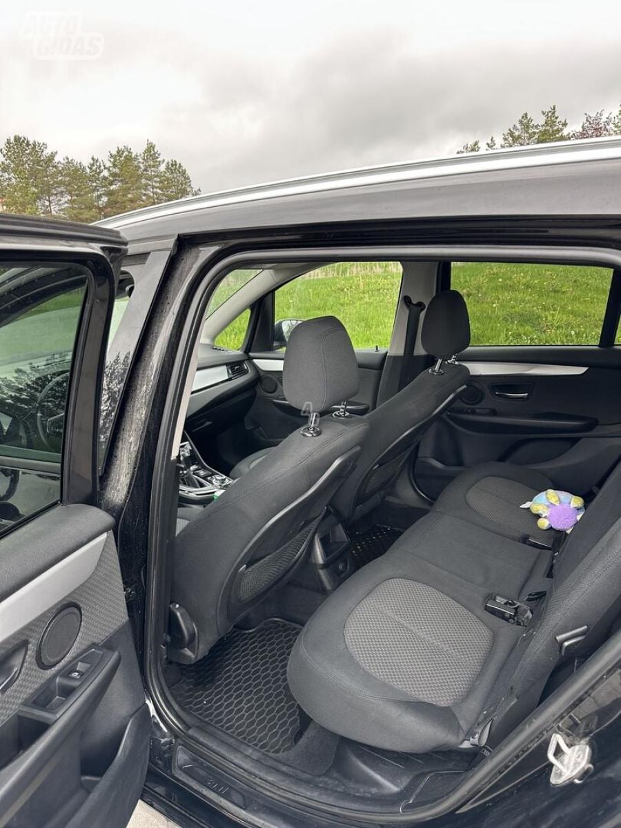 Black BMW 220 2015 in Telschi, with an engine capacity of 2.00 L and mileage of 322 thousand km for 9200 €, photo 10 on AUTOMOTO.COM.LV