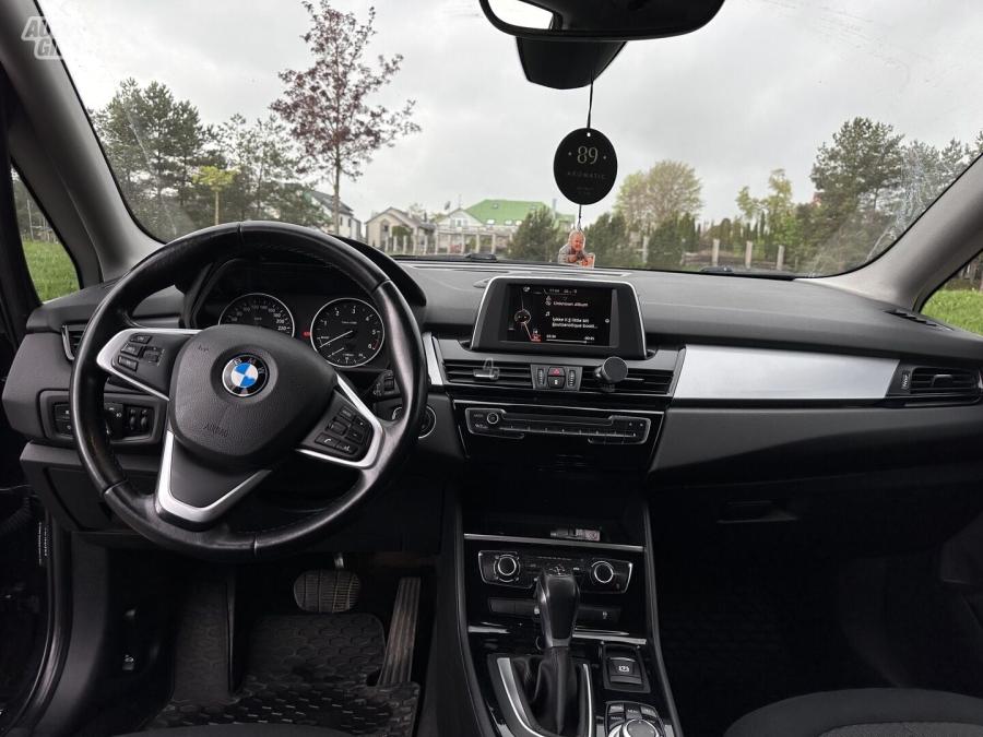 Black BMW 220 2015 in Telschi, with an engine capacity of 2.00 L and mileage of 322 thousand km for 9200 €, photo 12 on AUTOMOTO.COM.LV