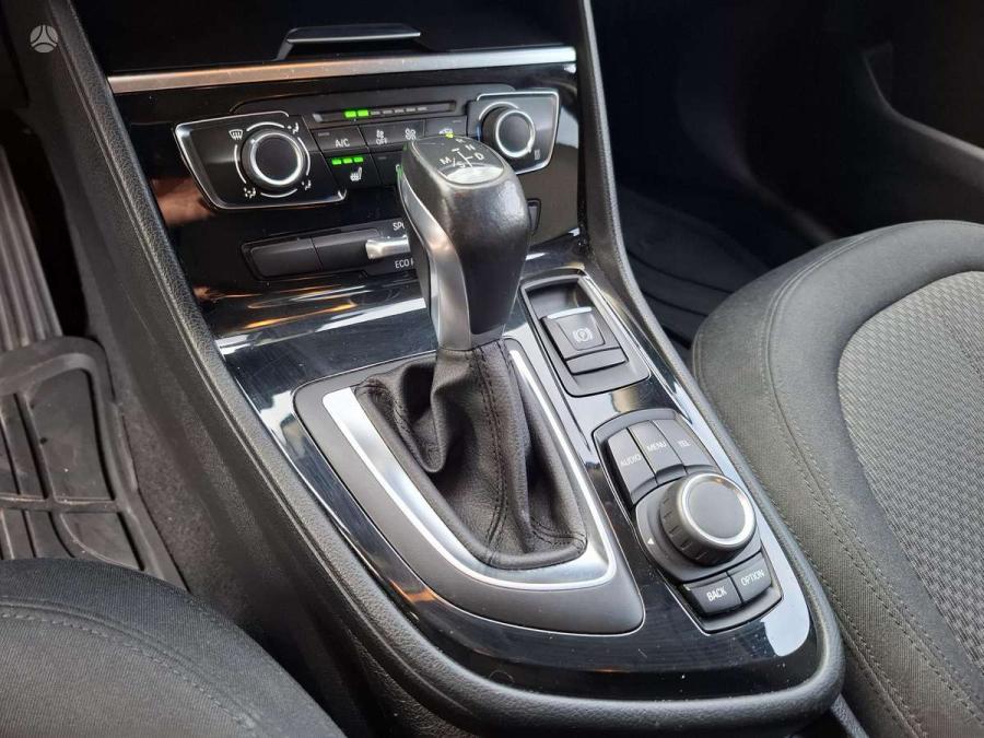 Melns BMW 220 2015 Viļņa, ar dzinēja tilpumu 2.00 L un nobraukumu 270 tūkst. km par 6400 €, foto 15 vietnē AUTOMOTO.COM.LV