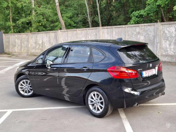 Melns BMW 220 2015 Viļņa, ar dzinēja tilpumu 2.00 L un nobraukumu 270 tūkst. km par 6200 €, foto 6 vietnē AUTOMOTO.COM.LV