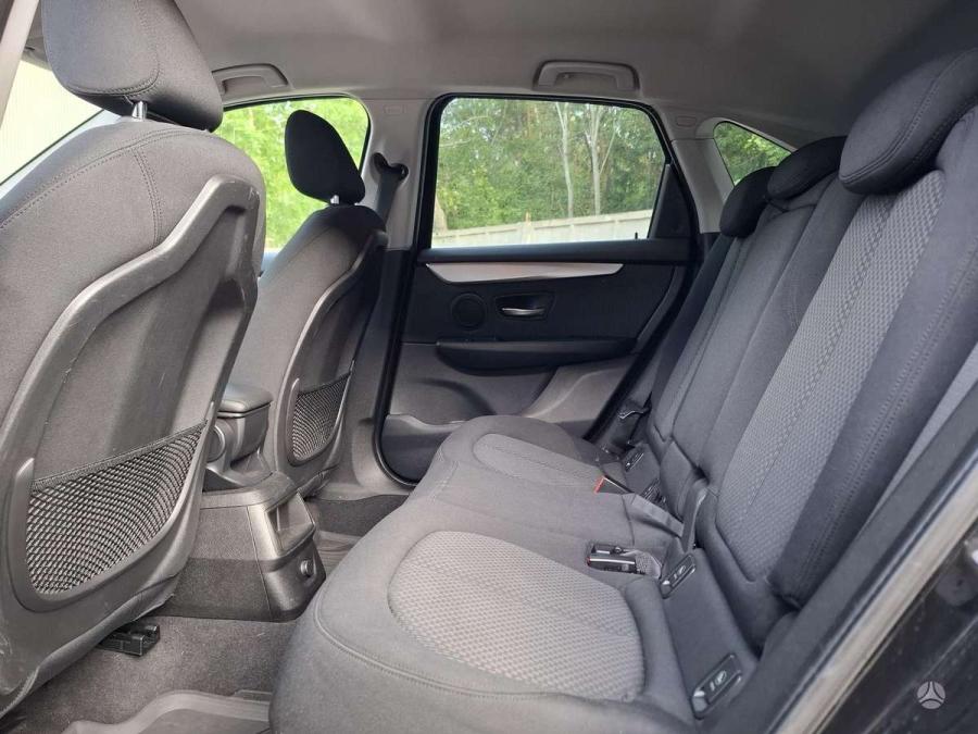 Melns BMW 220 2015 Viļņa, ar dzinēja tilpumu 2.00 L un nobraukumu 270 tūkst. km par 6200 €, foto 21 vietnē AUTOMOTO.COM.LV