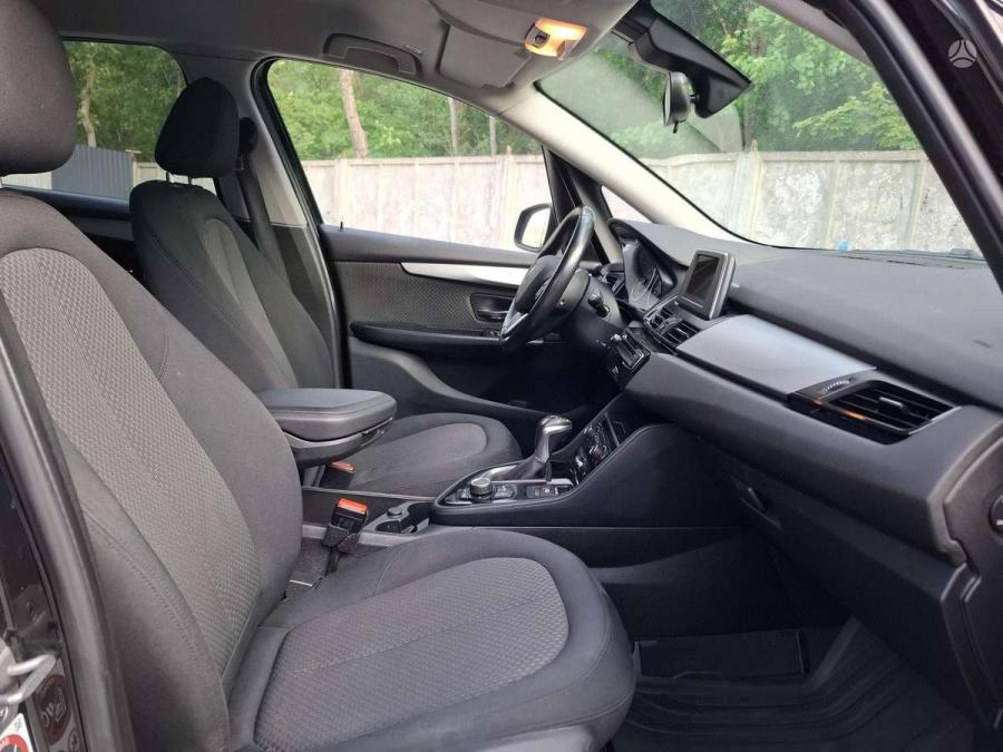 Melns BMW 220 2015 Viļņa, ar dzinēja tilpumu 2.00 L un nobraukumu 270 tūkst. km par 6200 €, foto 22 vietnē AUTOMOTO.COM.LV