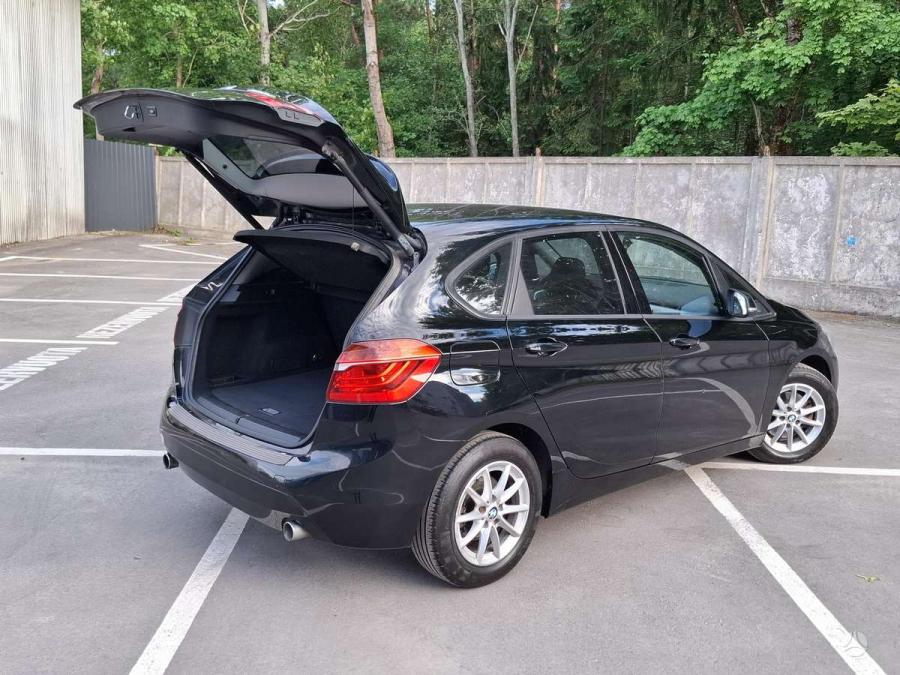 Melns BMW 220 2015 Viļņa, ar dzinēja tilpumu 2.00 L un nobraukumu 270 tūkst. km par 6200 €, foto 24 vietnē AUTOMOTO.COM.LV