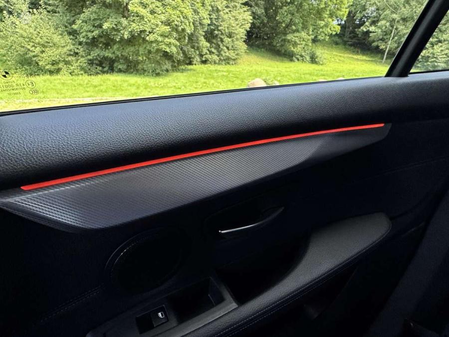 Black BMW 220 2015 in Vilnius, with an engine capacity of 2.00 L and mileage of 290 thousand km for 9850 €, photo 19 on AUTOMOTO.COM.LV