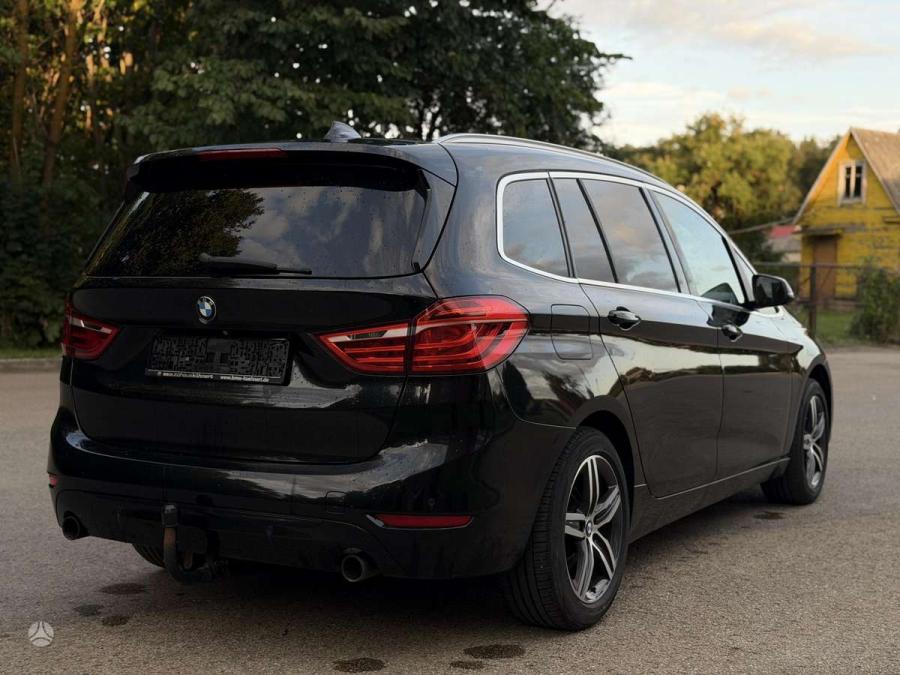 Black BMW 220 2015 in Rokiskis, with an engine capacity of 2.00 L and mileage of 219 thousand km for 8650 €, photo 7 on AUTOMOTO.COM.LV
