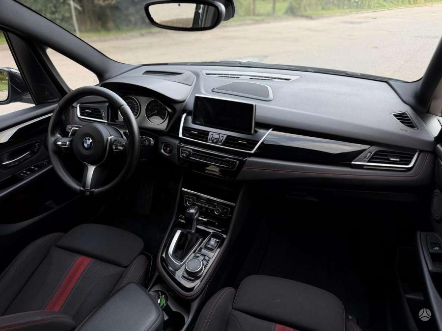 Black BMW 220 2015 in Rokiskis, with an engine capacity of 2.00 L and mileage of 219 thousand km for 8650 €, photo 21 on AUTOMOTO.COM.LV