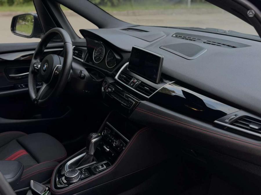 Black BMW 220 2015 in Rokiskis, with an engine capacity of 2.00 L and mileage of 219 thousand km for 8650 €, photo 22 on AUTOMOTO.COM.LV