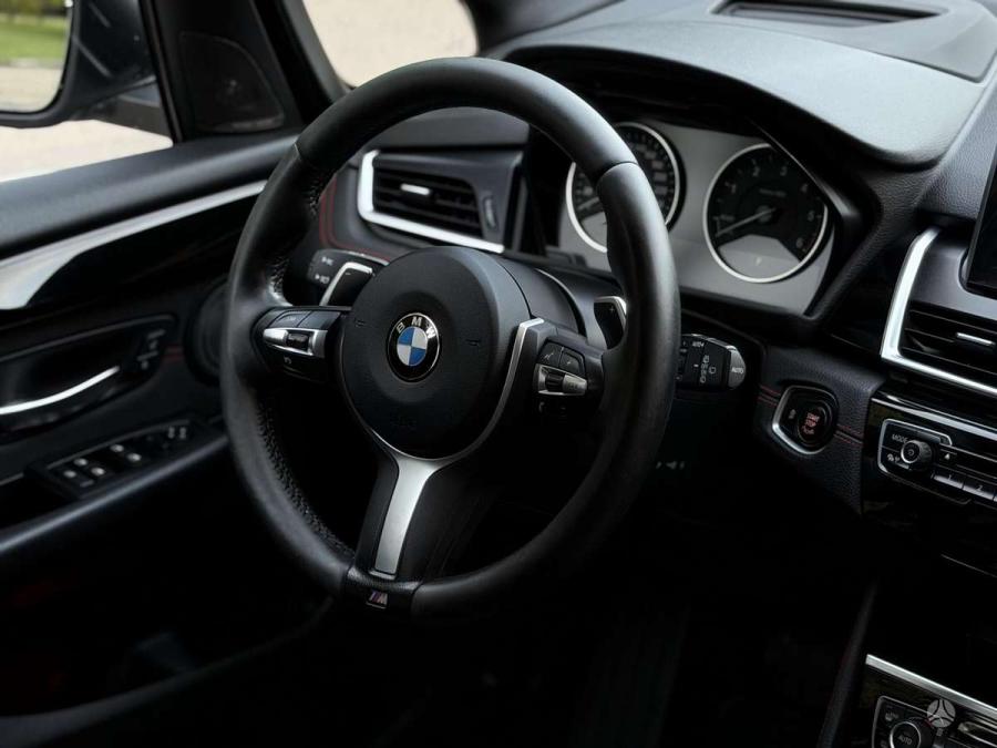 Black BMW 220 2015 in Rokiskis, with an engine capacity of 2.00 L and mileage of 219 thousand km for 8650 €, photo 25 on AUTOMOTO.COM.LV