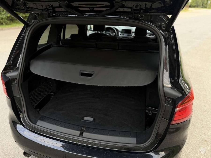 Black BMW 220 2015 in Rokiskis, with an engine capacity of 2.00 L and mileage of 219 thousand km for 8650 €, photo 29 on AUTOMOTO.COM.LV