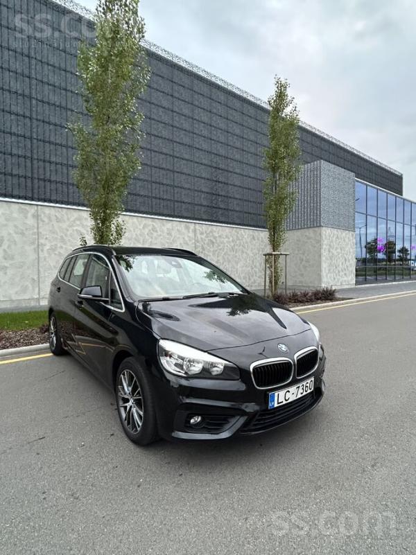 Melns BMW 220 2015 Rīga, ar dzinēja tilpumu 2.00 L un nobraukumu 210 tūkst. km par 6500 €, foto 1 vietnē AUTOMOTO.COM.LV