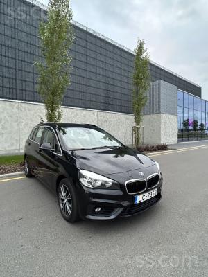 Melns BMW 220 2015 Rīga, ar dzinēja tilpumu 2.00 L un nobraukumu 210 tūkst. km par 6500 €, foto  vietnē AUTOMOTO.COM.LV