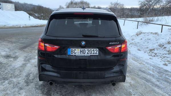 Black BMW 220 2016 in Vilnius, with an engine capacity of 0.00 L and mileage of 265 thousand km for 10990 €, photo 4 on AUTOMOTO.COM.LV