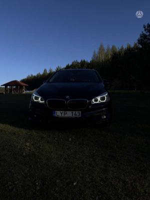 Black BMW 220 2016 in Vilnius, with an engine capacity of 2.00 L and mileage of 260 thousand km for 8800 €, photo 9 on AUTOMOTO.COM.LV