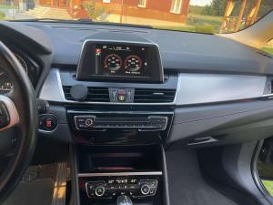 Black BMW 220 2016 in Vilnius, with an engine capacity of 2.00 L and mileage of 260 thousand km for 8800 €, photo 13 on AUTOMOTO.COM.LV