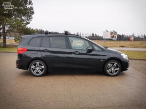 Black BMW 220 2017 in Riga, with an engine capacity of 2.00 L and mileage of 210 thousand km for 13300 €, photo 4 on AUTOMOTO.COM.LV