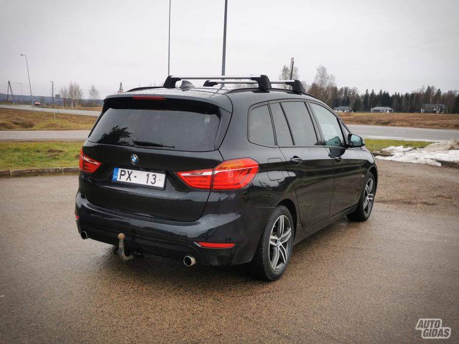 Black BMW 220 2017 in Riga, with an engine capacity of 2.00 L and mileage of 210 thousand km for 13300 €, photo 5 on AUTOMOTO.COM.LV
