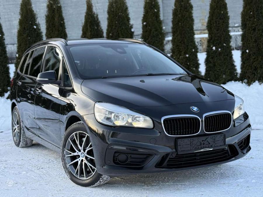 Black BMW 220 2017 in Siauliai, with an engine capacity of 2.00 L and mileage of 176 thousand km for 7999 €, photo 1 on AUTOMOTO.COM.LV