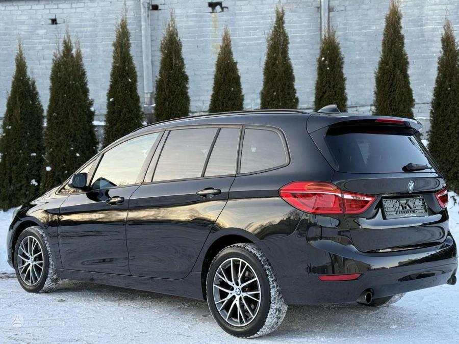 Black BMW 220 2017 in Siauliai, with an engine capacity of 2.00 L and mileage of 176 thousand km for 7999 €, photo 7 on AUTOMOTO.COM.LV