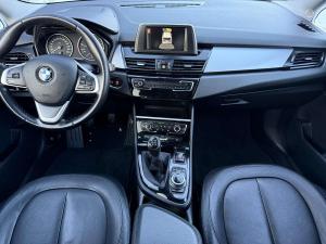 Black BMW 220 2017 in Siauliai, with an engine capacity of 2.00 L and mileage of 176 thousand km for 7999 €, photo 15 on AUTOMOTO.COM.LV