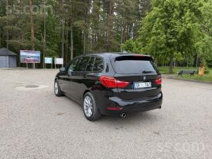 Black BMW 220 2017 in Cesis, with an engine capacity of 2.00 L and mileage of 172 thousand km for 11500 €, photo 5 on AUTOMOTO.COM.LV