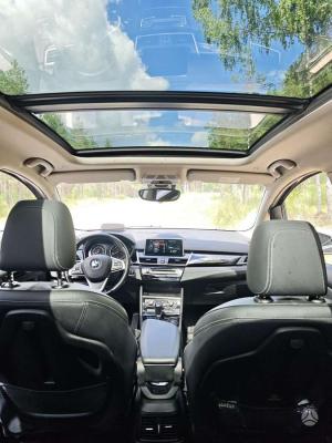 Black BMW 220 2017 in Kazlu Ruda, with an engine capacity of 2.00 L and mileage of 200 thousand km for 11000 €, photo 10 on AUTOMOTO.COM.LV
