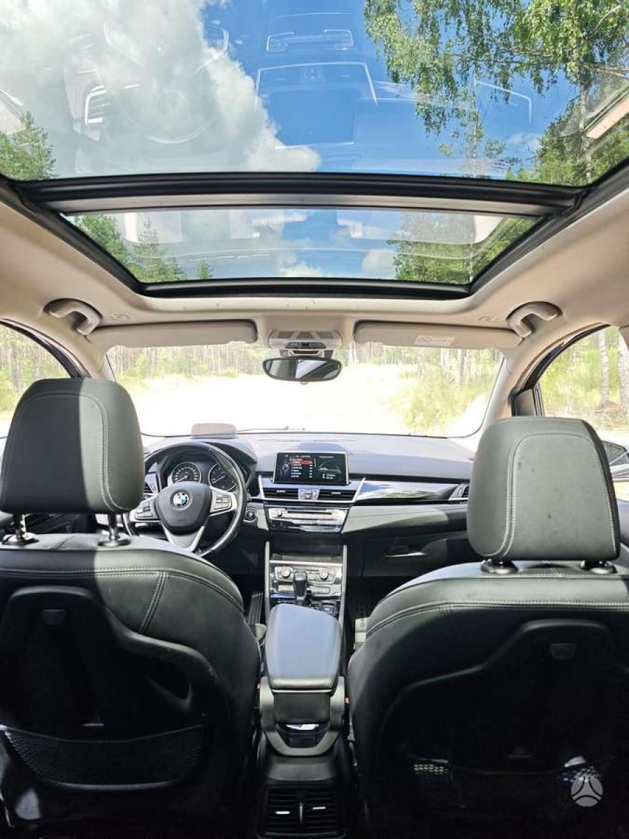 Black BMW 220 2017 in Kazlu Ruda, with an engine capacity of 2.00 L and mileage of 200 thousand km for 11000 €, photo 10 on AUTOMOTO.COM.LV