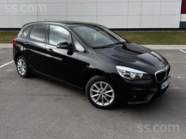 Black BMW 220 2018 in Riga, with an engine capacity of 2.00 L and mileage of 222 thousand km for 9000 €, photo 2 on AUTOMOTO.COM.LV
