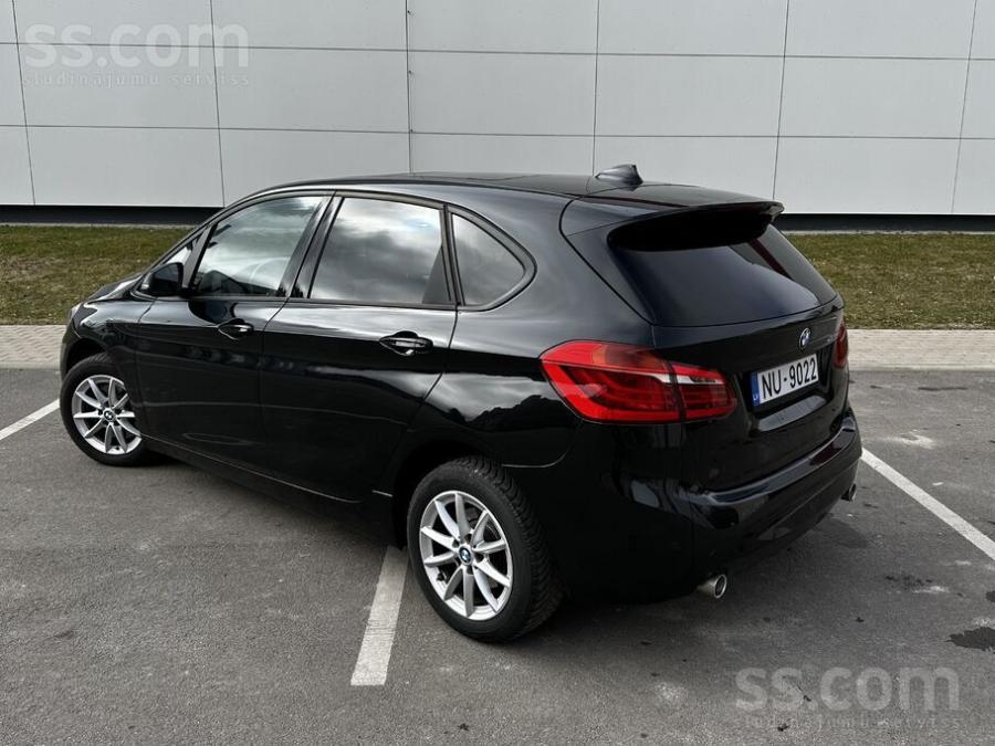 Black BMW 220 2018 in Riga, with an engine capacity of 2.00 L and mileage of 222 thousand km for 9000 €, photo 5 on AUTOMOTO.COM.LV