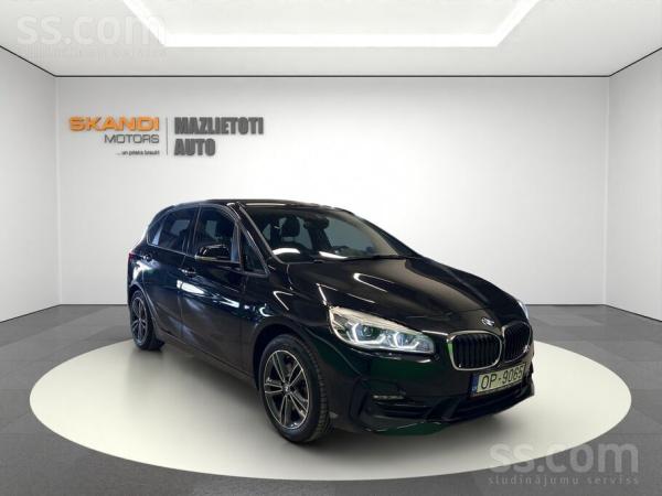 Black BMW 220 2018 in Riga, with an engine capacity of 2.00 L and mileage of 48 thousand km for 15990 €, photo 9 on AUTOMOTO.COM.LV