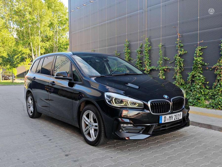 Black BMW 220 2019 in Klaipeda, with an engine capacity of 2.00 L and mileage of 290 thousand km for 12950 €, photo 12 on AUTOMOTO.COM.LV
