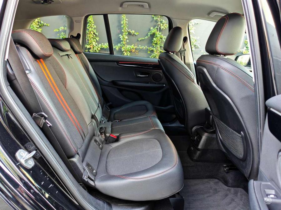 Black BMW 220 2019 in Klaipeda, with an engine capacity of 2.00 L and mileage of 290 thousand km for 12950 €, photo 19 on AUTOMOTO.COM.LV