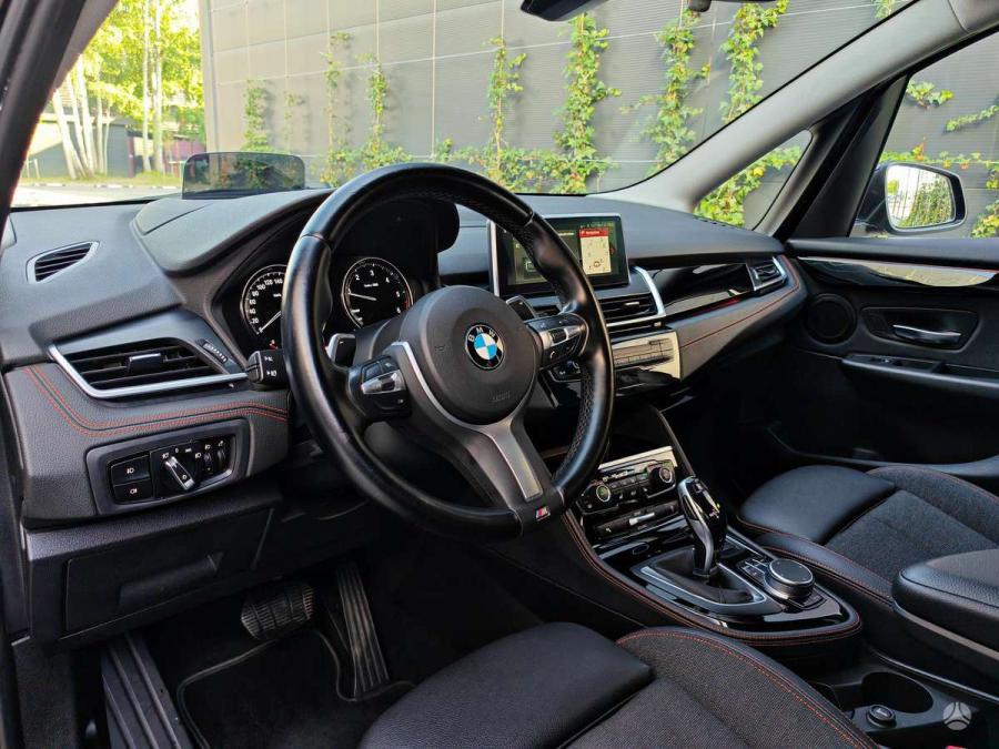 Black BMW 220 2019 in Klaipeda, with an engine capacity of 2.00 L and mileage of 290 thousand km for 12950 €, photo 26 on AUTOMOTO.COM.LV