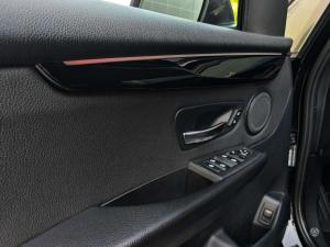 Black BMW 220 2019 in Klaipeda, with an engine capacity of 2.00 L and mileage of 290 thousand km for 12950 €, photo 29 on AUTOMOTO.COM.LV