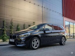 Black BMW 220 2019 in Klaipeda, with an engine capacity of 2.00 L and mileage of 290 thousand km for 12750 €, photo 3 on AUTOMOTO.COM.LV