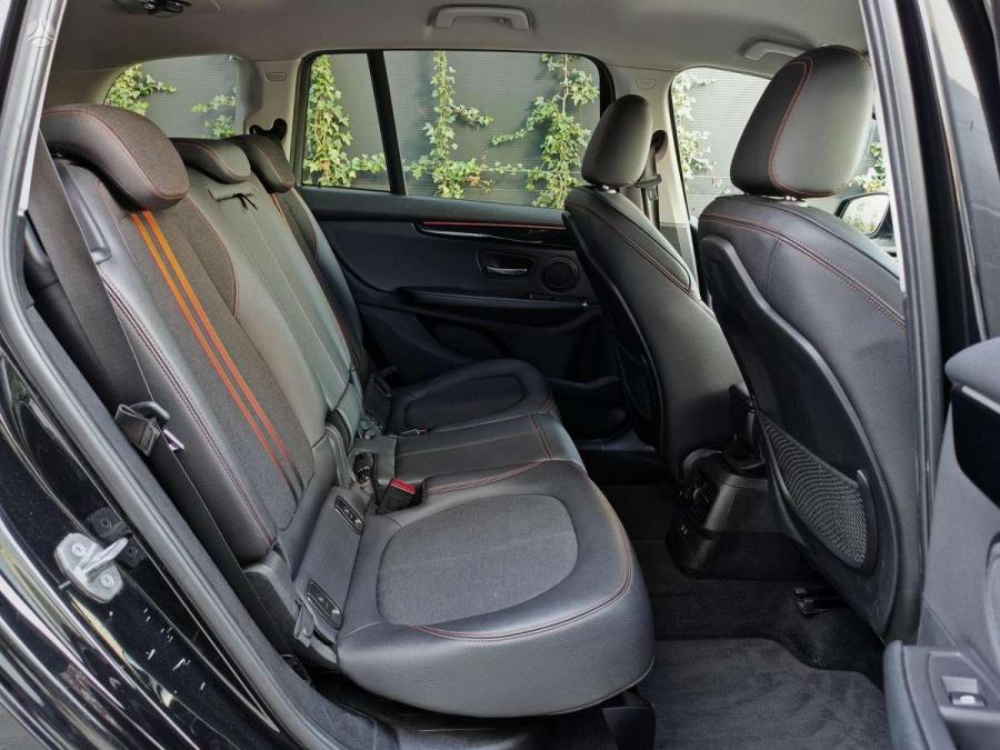 Black BMW 220 2019 in Klaipeda, with an engine capacity of 2.00 L and mileage of 290 thousand km for 12750 €, photo 21 on AUTOMOTO.COM.LV