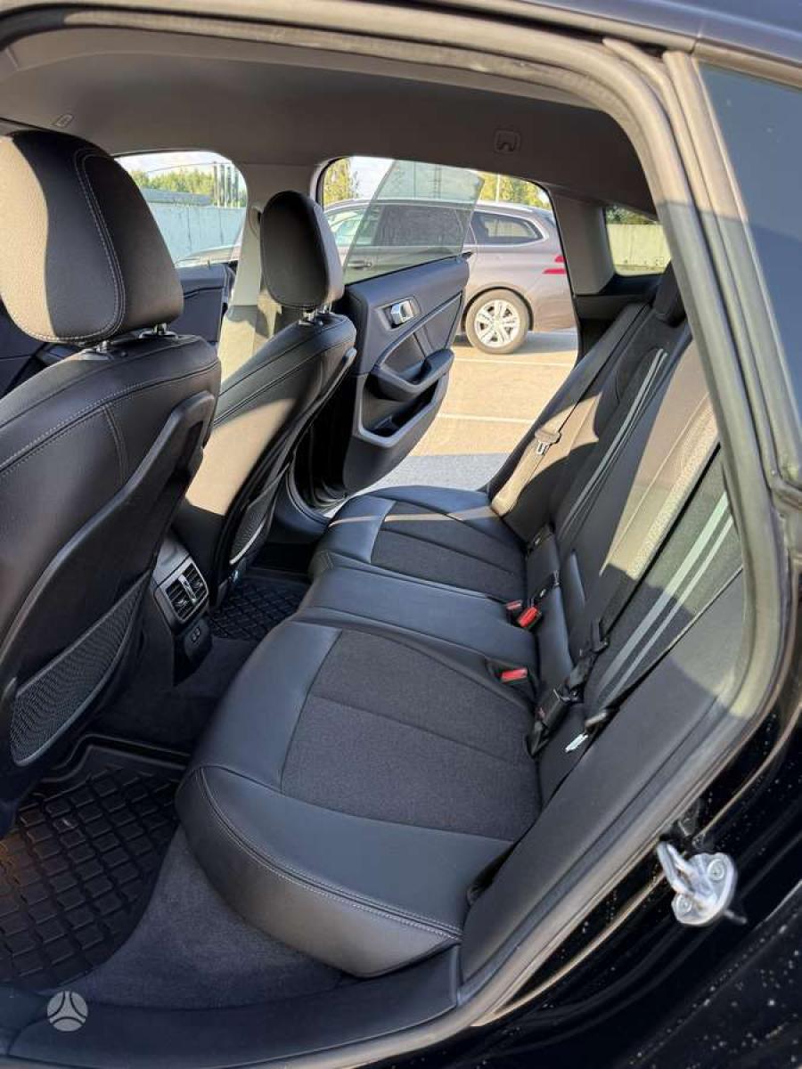 Black BMW 220 2020 in Kaunas, with an engine capacity of 2.00 L and mileage of 199 thousand km for 21700 €, photo 14 on AUTOMOTO.COM.LV