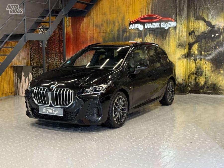 Black BMW 220 2023 in Kaunas, with an engine capacity of 1.50 L and mileage of 56 thousand km for 33114 €, photo 3 on AUTOMOTO.COM.LV