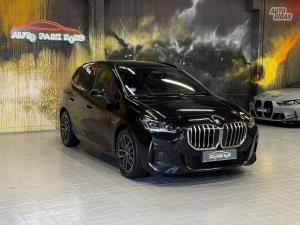 Black BMW 220 2023 in Kaunas, with an engine capacity of 1.50 L and mileage of 56 thousand km for 33114 €, photo 10 on AUTOMOTO.COM.LV