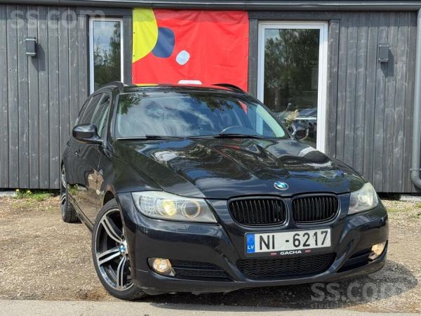 Black BMW 220 2011 in Riga, with an engine capacity of 2.00 L and mileage of 369 thousand km for 3600 €, photo 2 on AUTOMOTO.COM.LV