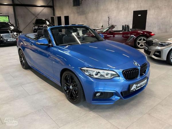 Blue BMW 220 2020 in Kaunas, with an engine capacity of 2.00 L and mileage of 77 thousand km for 31649 €, photo 3 on AUTOMOTO.COM.LV