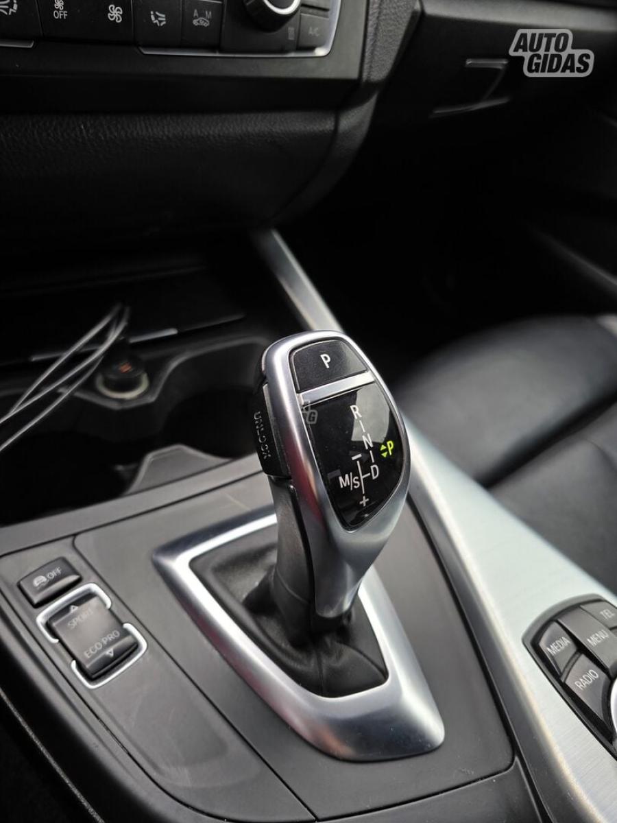 Синий БМВ 220 2014 в Рига, объемом двигателя 2.00 л и пробегом 162 тыс. км за 12950 €, фото 12 на AUTOMOTO.COM.LV