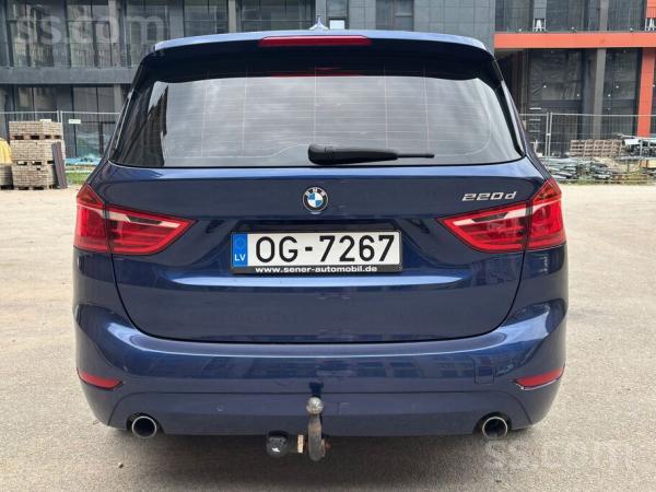 Blue BMW 220 2016 in Riga, with an engine capacity of 2.00 L and mileage of 225 thousand km for 9000 €, photo 3 on AUTOMOTO.COM.LV